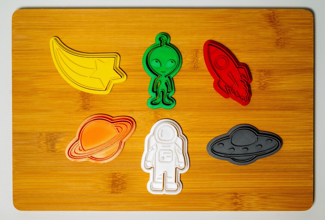 Space Cookie Cutter Set: Alien, Astronaut, Rocket - 3D Printed - Etsy
