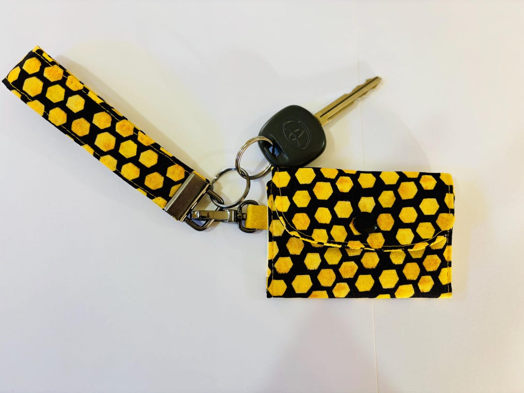 Bee Themed Key Fob and Card Wallet Set - Etsy