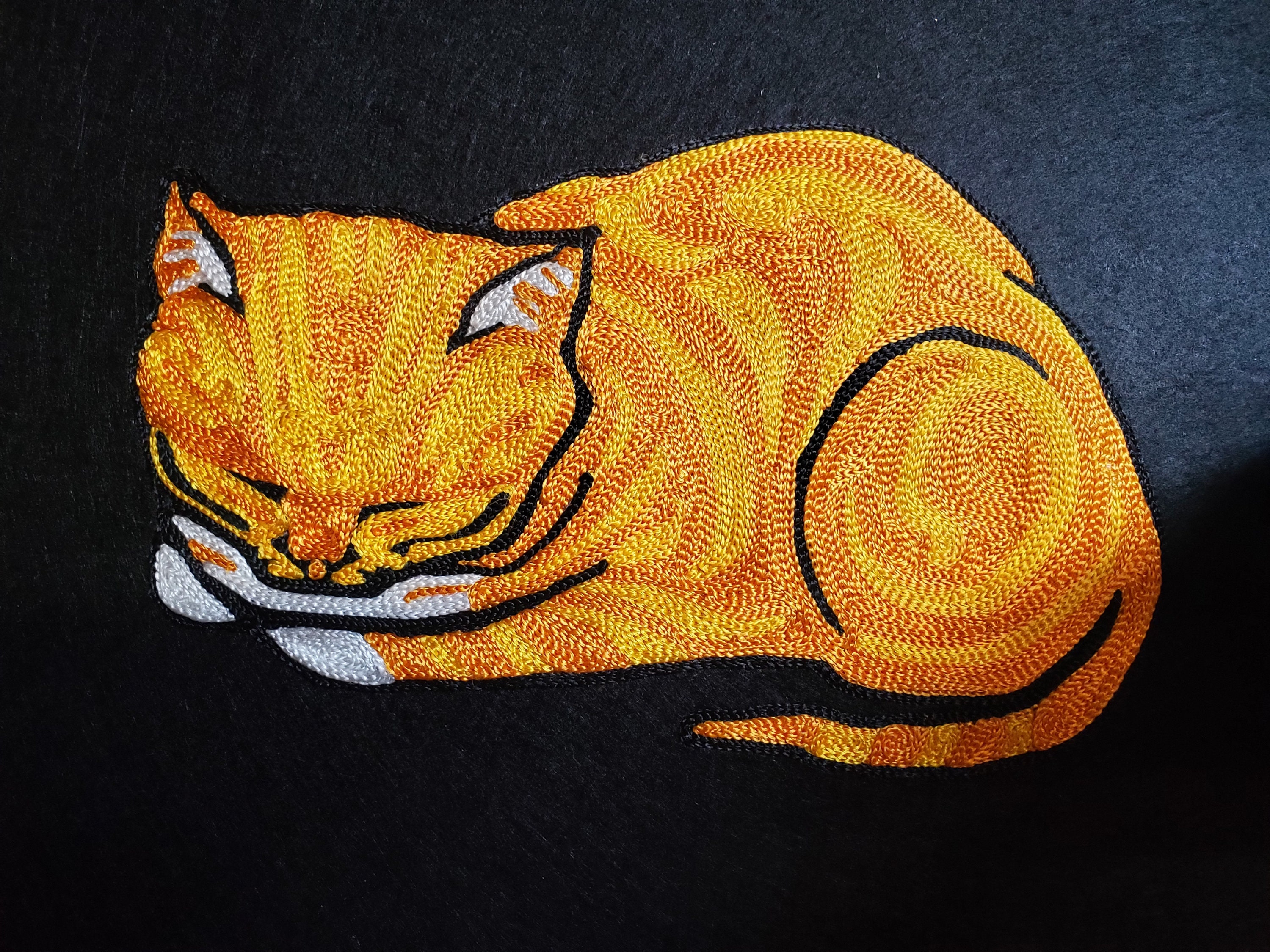 Handcrank Chainstitch Framed Julie De Graag's Classic December Cat ...