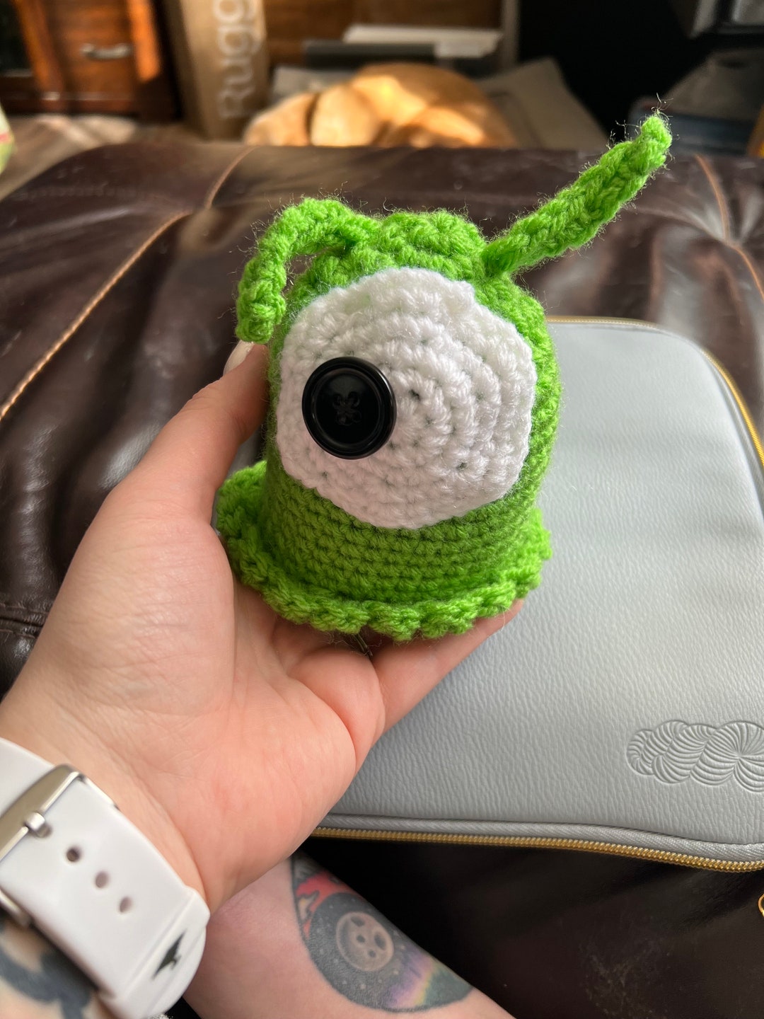 Handmade Amigurumi Futurama Brain Slug Plushy/doll - Etsy