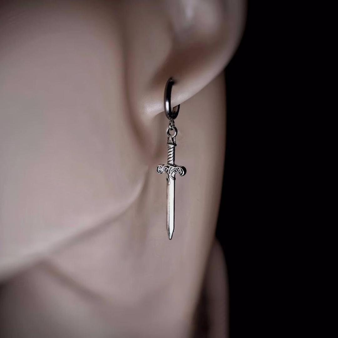 Crimson Dagger Earrings | Inspired by Baldurs Gate 3 - Etsy