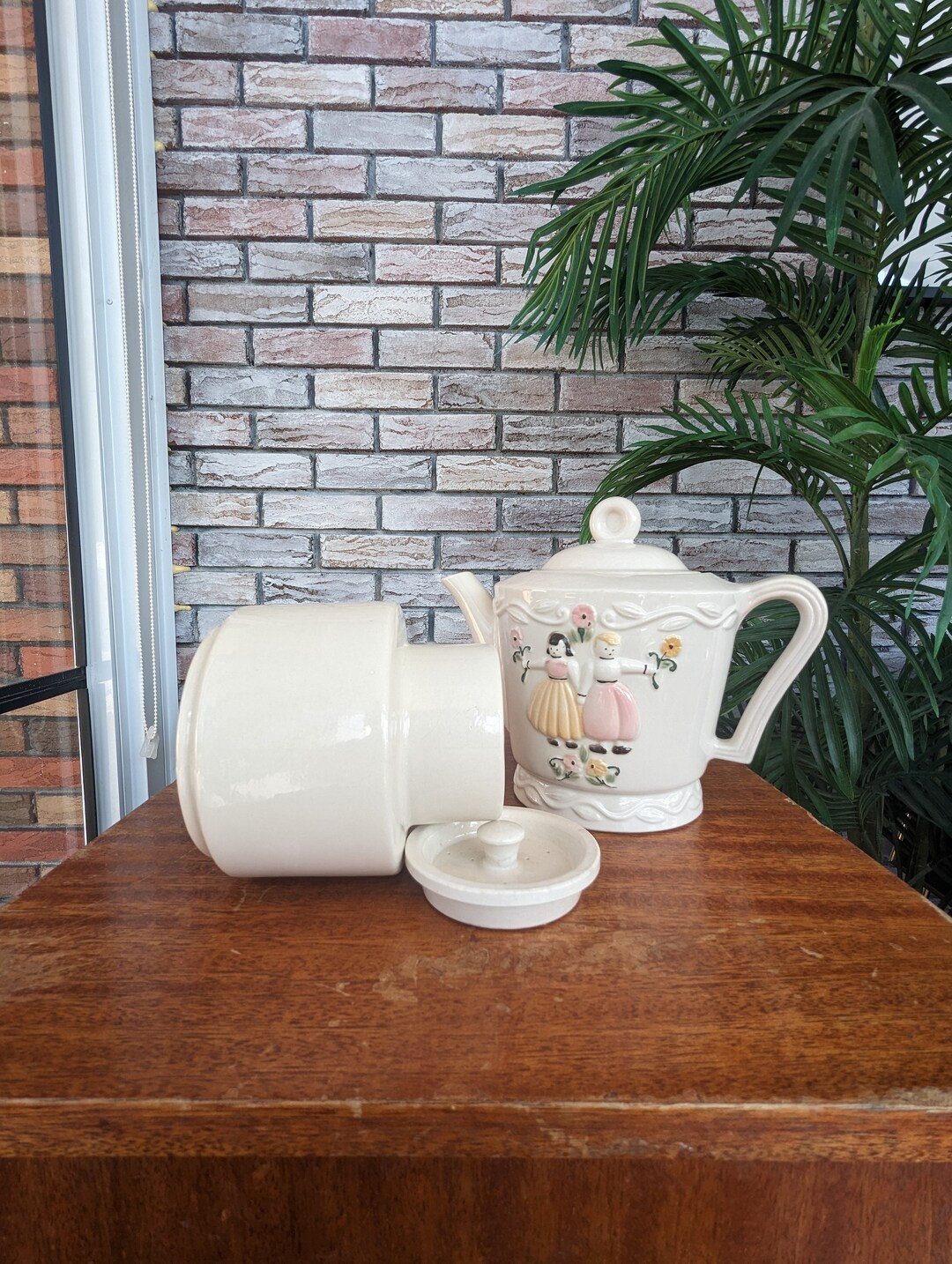 Vintage 40s Dutch Boy Girl Drip Teapot - Etsy