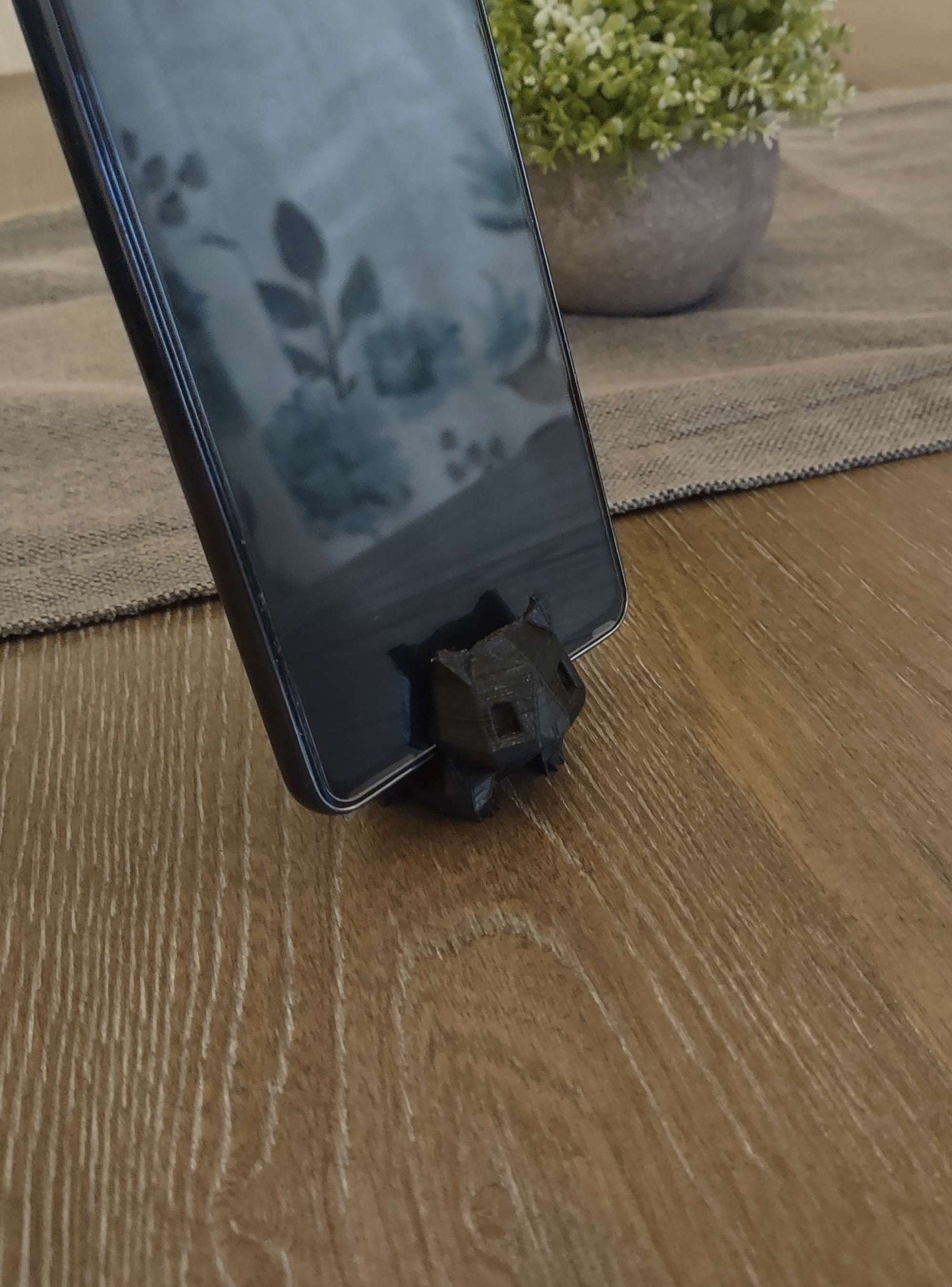 Pokemon Bulbasaur Phone Stand - Phone Holder - Desk Organization ...