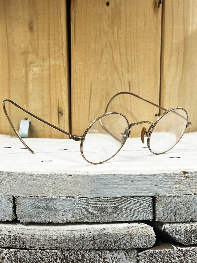 Pair of Antique 1920's Round Reading Glasses With Details - Etsy