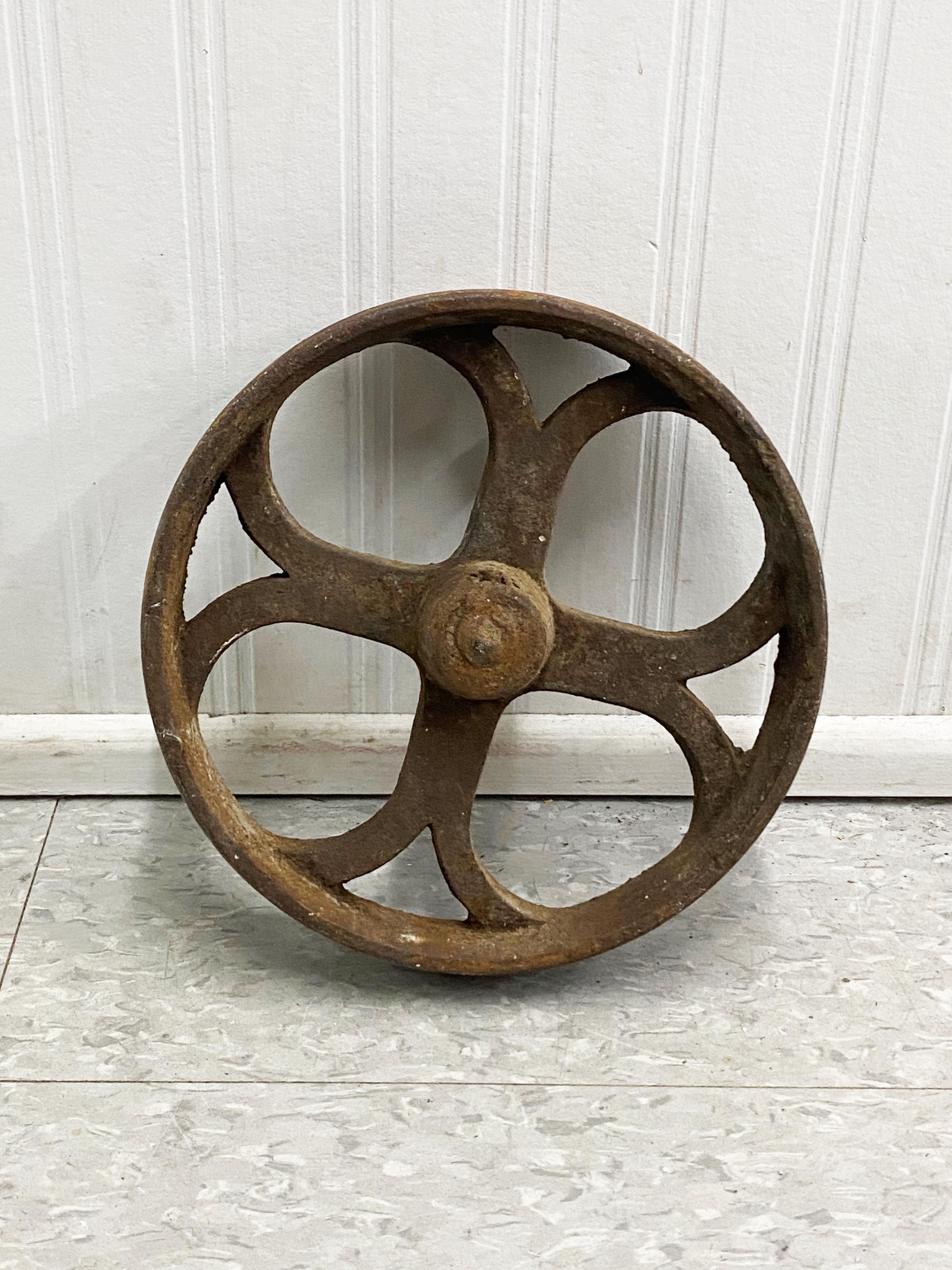Antique Early 1900's Small Old Rustic Metal Iron Wheel Primitive Decor ...