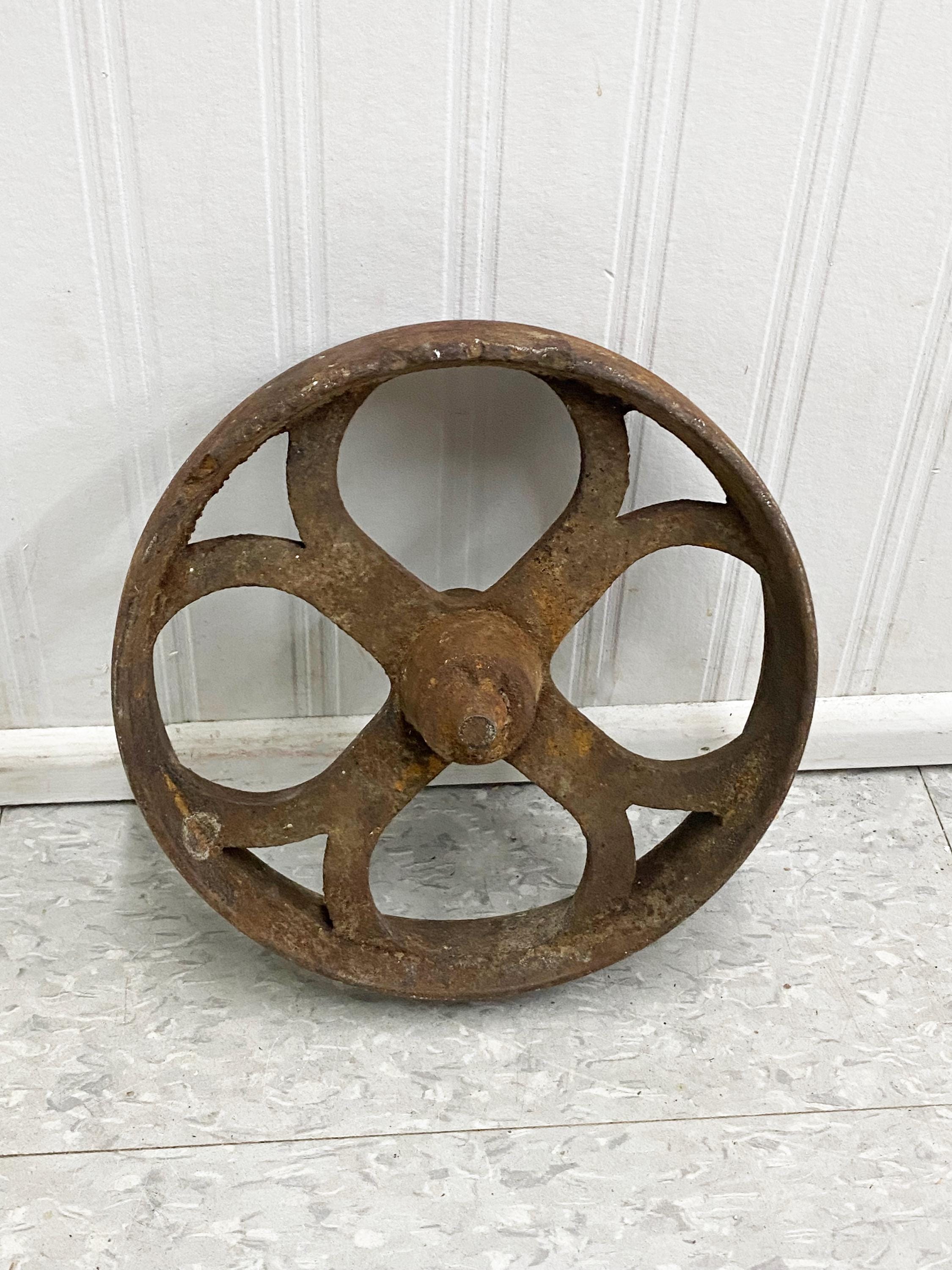 Antique Early 1900's Small Old Rustic Metal Iron Wheel Primitive Decor ...