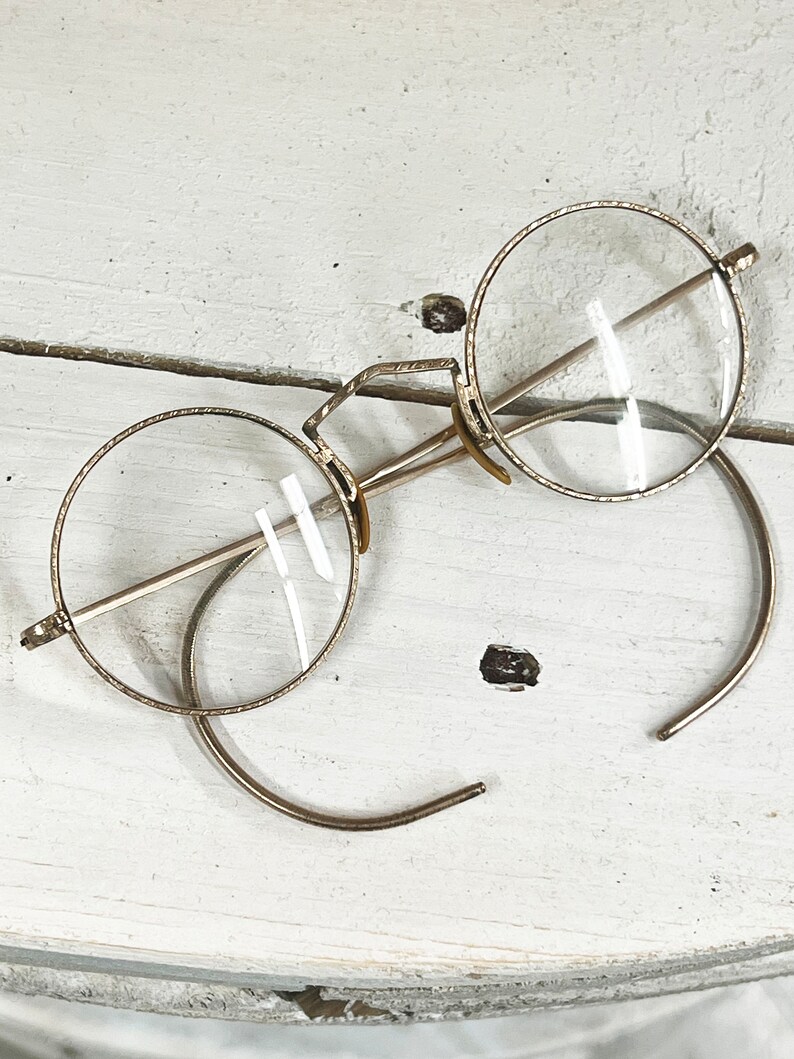Pair of Antique 1920's Round Reading Glasses With Details - Etsy