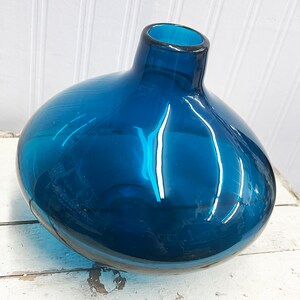 Vintage Blue Glass Vase - Etsy