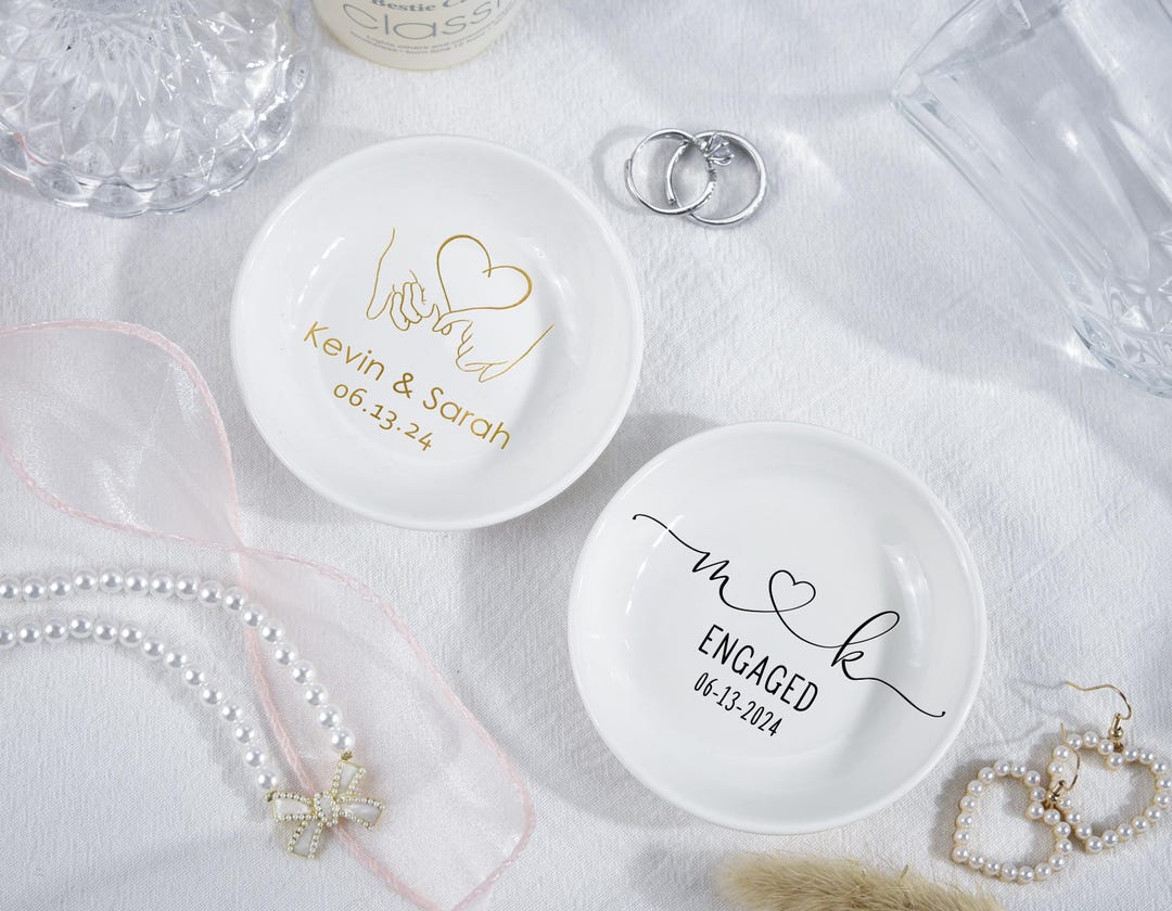 Personalized Mrs Ring Dish, Wedding Ring Holder, Gift for Bride ...