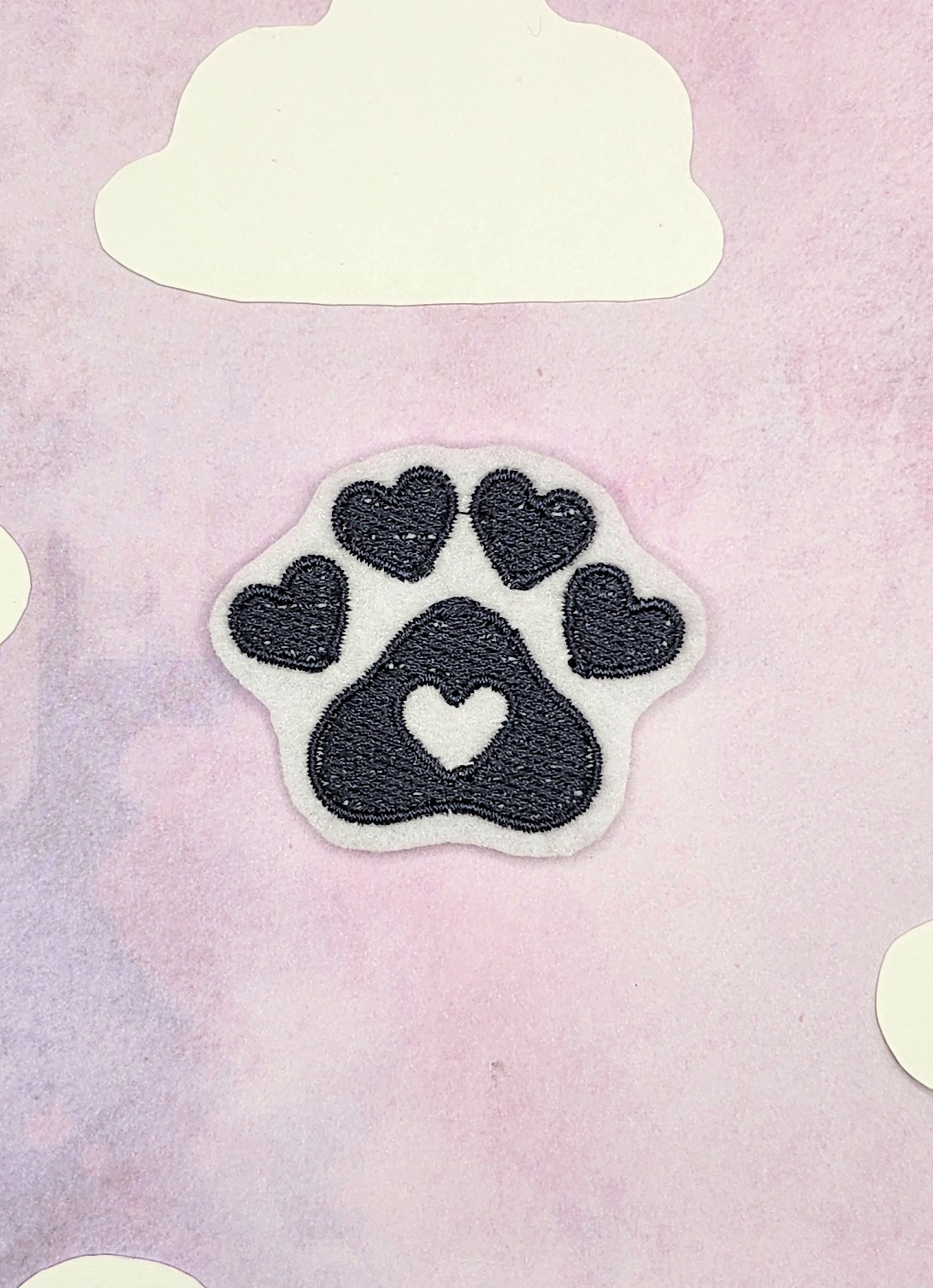 Pet Paw Cat or Dog Heart Embroidery Patch Iron-on Animal Pawprint ...