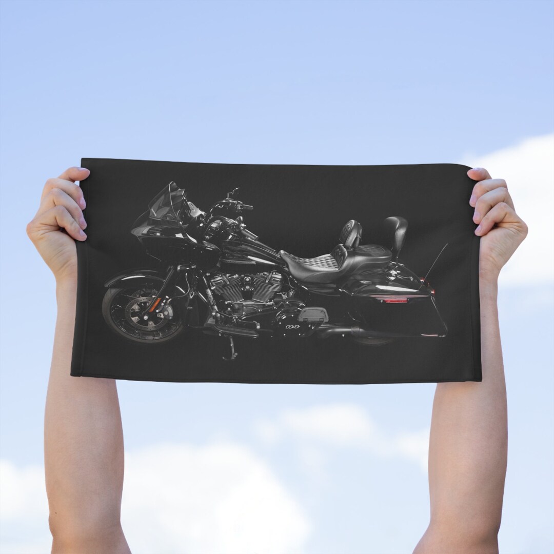 Harley Davidson Roadglide Shop Towel, 11x18 by Motophotomerch Moto ...