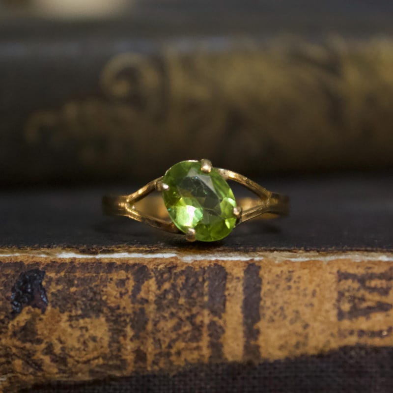 Vintage Peridot Ring - Etsy