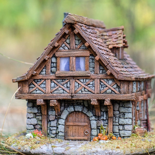 Medieval House Diorama - Etsy
