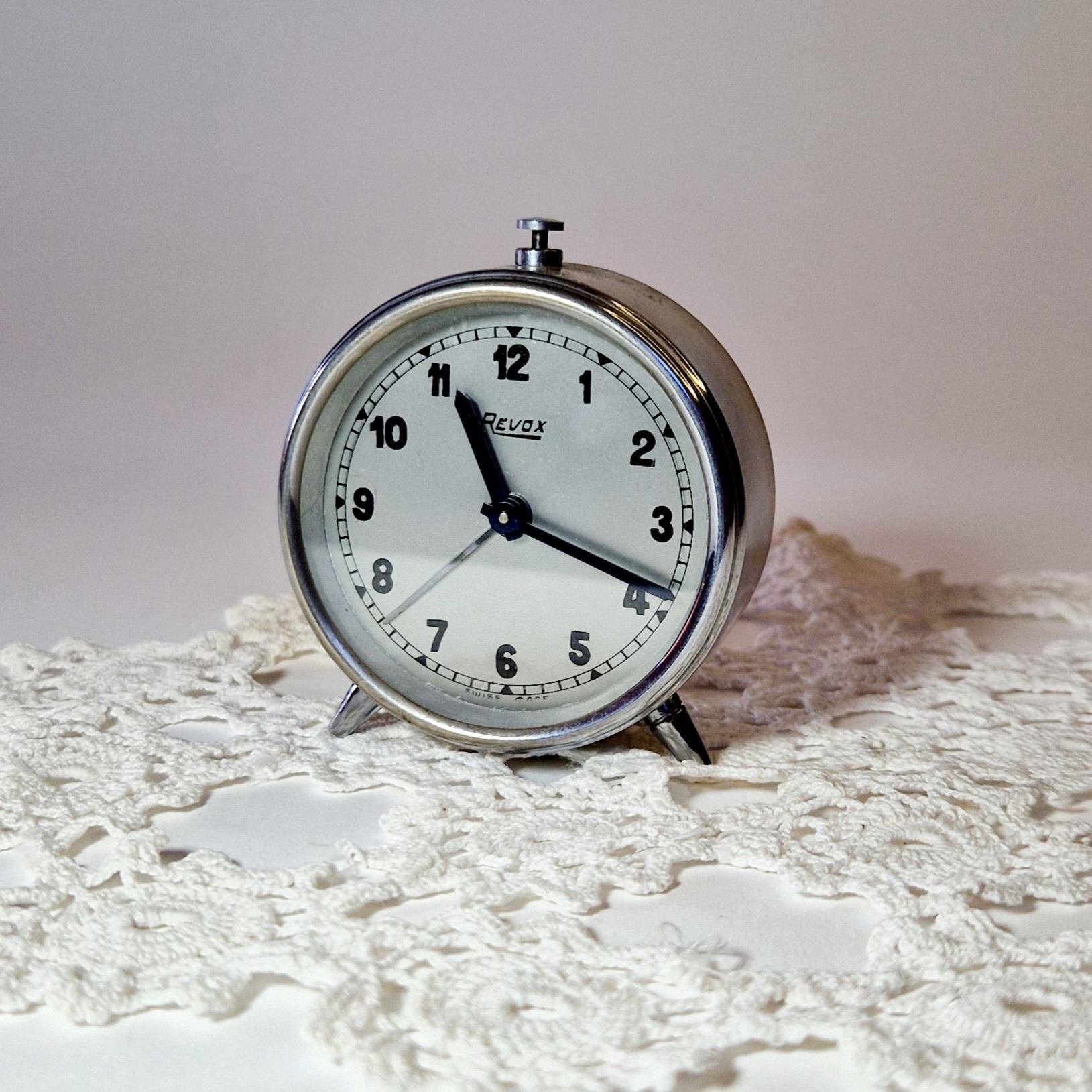 Vintage Mechanical Alarm Clocks Retro Grandpa Clocks Vintage Alarm ...