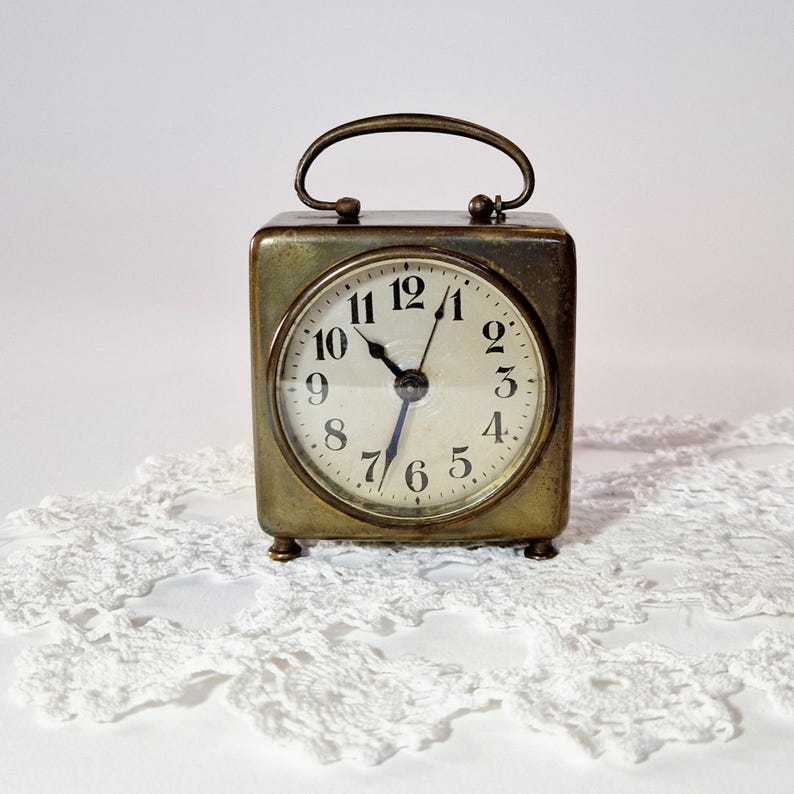 Vintage Mechanical Alarm Clocks Retro Grandpa Clocks Vintage Alarm ...