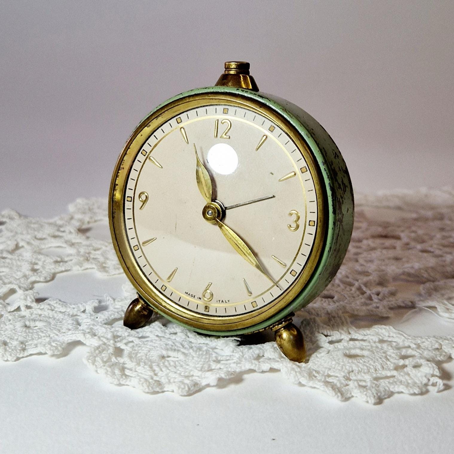 Vintage Mechanical Alarm Clocks Retro Grandpa Clocks Vintage Alarm ...