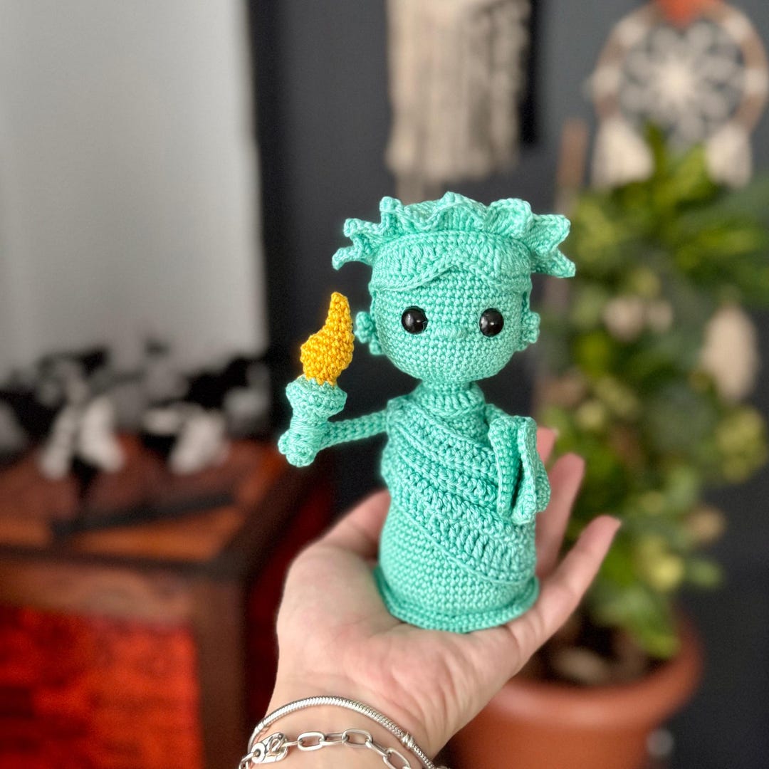 Amigurumi Statue of Liberty Crochet Pattern, Lady Liberty NYC Souvenir ...
