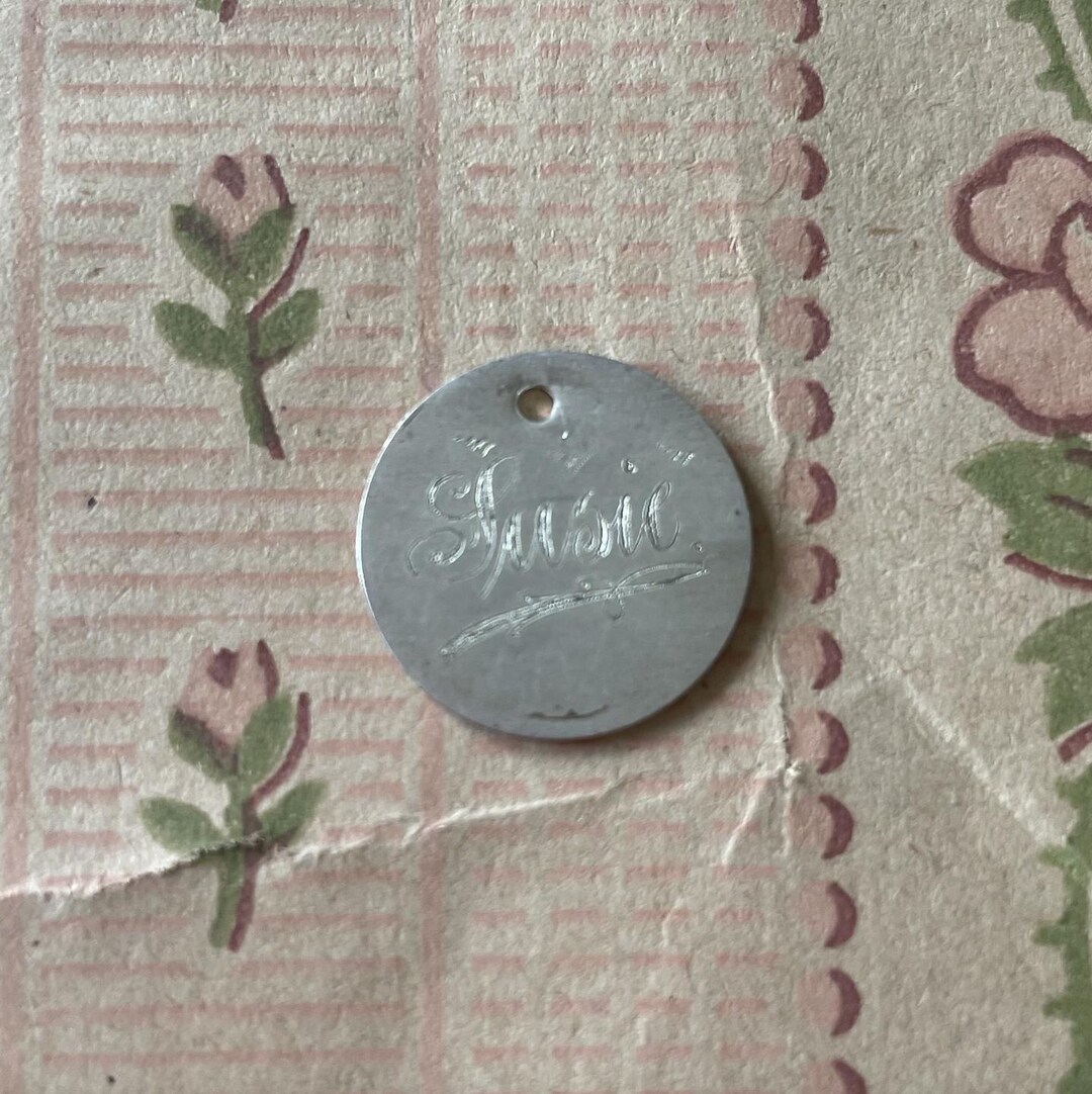 Victorian Susie Love Token Charm - Etsy