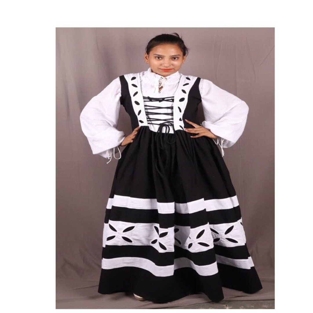 Women Landsknecht Sleevless Dresses and Chemise for LARP and Historical ...