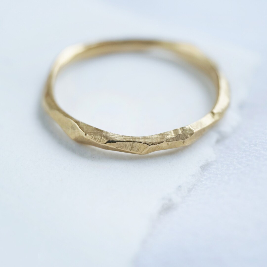 Hammered 9k 14k Gold Ring, Rustic Texture Ring, Wabi Sabi Wedding Band ...