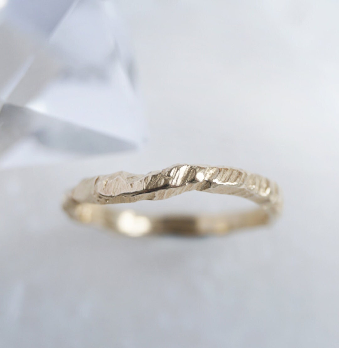 Hammered 9k 14k Gold Ring, Handmade Tree Bark Texture Ring, Rustic ...