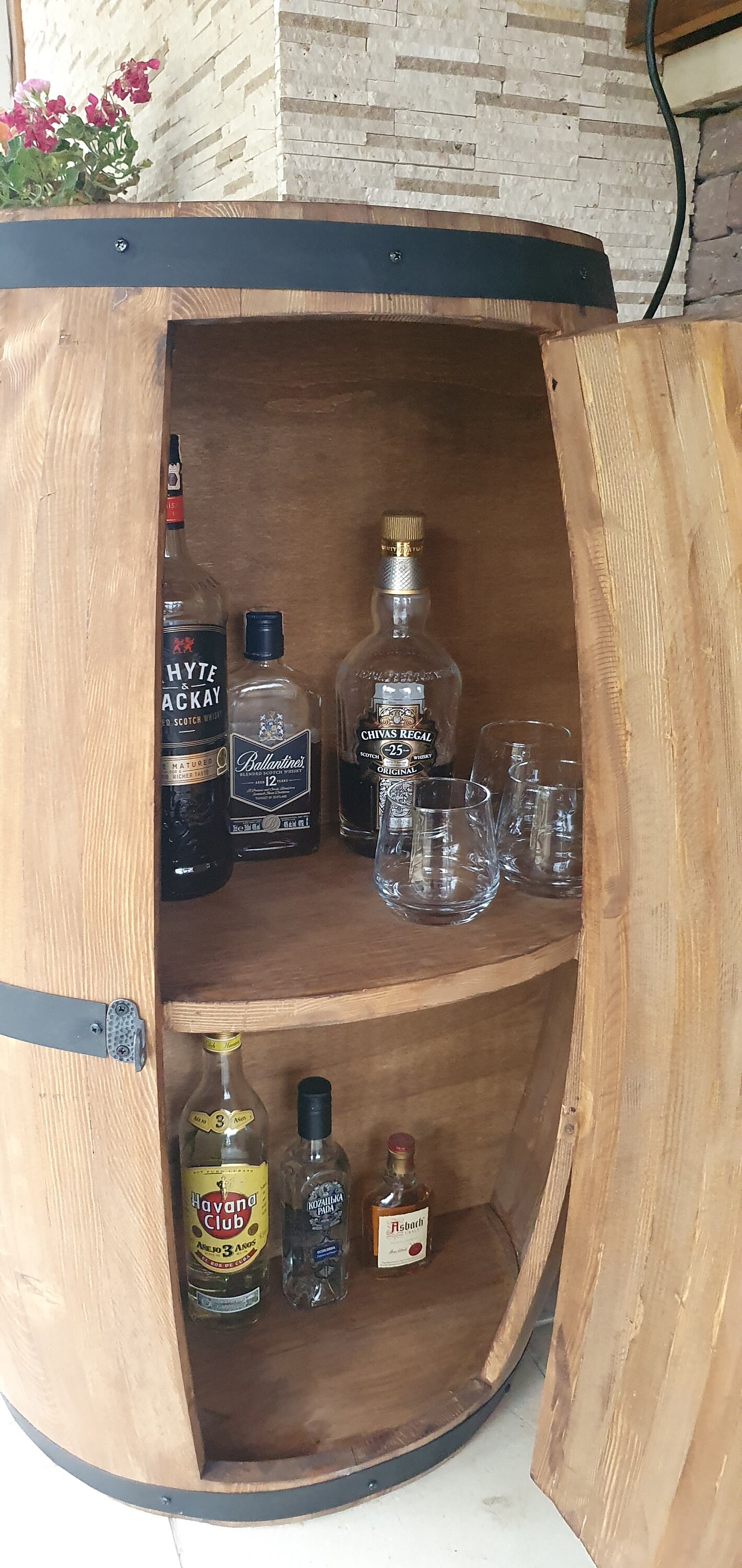 Wooden Whiskey Barrel , Bar Cabinet, Authentic Cask, Authentic Liquor ...