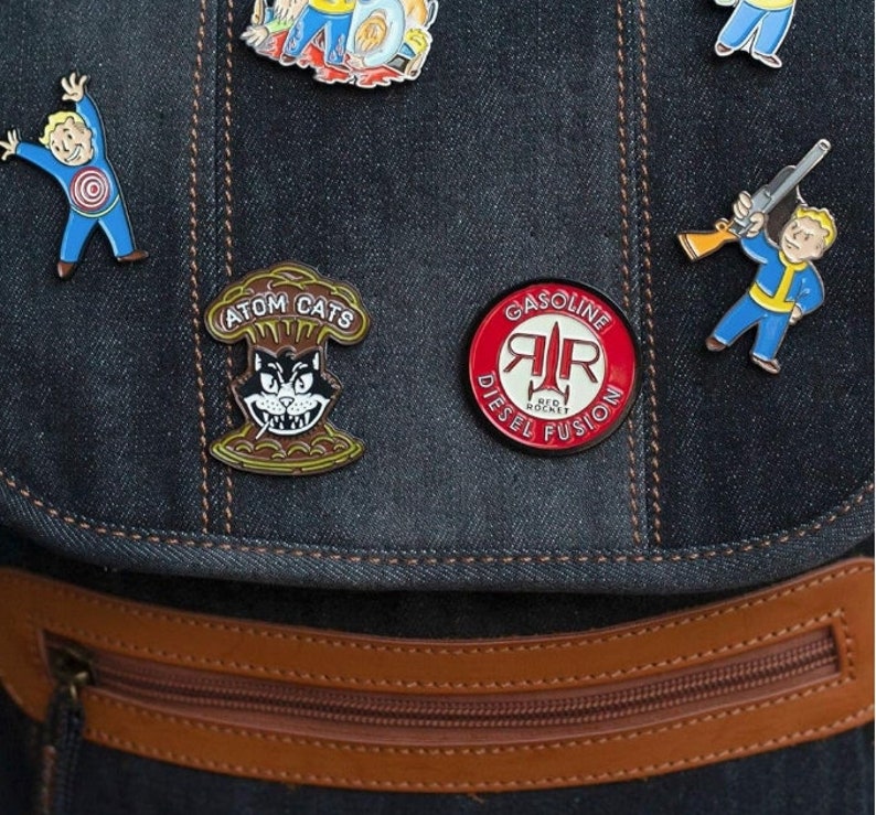 Fallout Atom Cats & Red Rocket Enamel Pin Set - Etsy