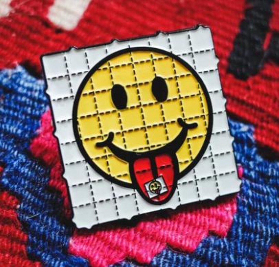 Smiley Face Vintage Acid Blotter Art Enamel Hat Pin, Psychedelic Hippie ...
