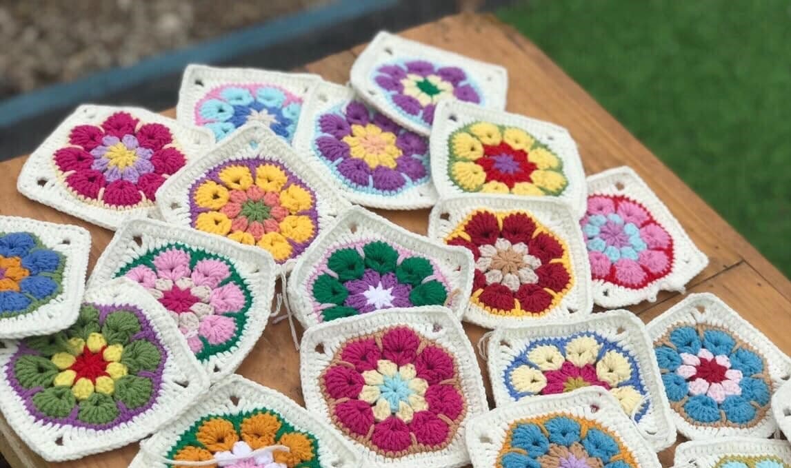 African Multicolor Granny Square Set, Granny Squares, DIY Projects ...