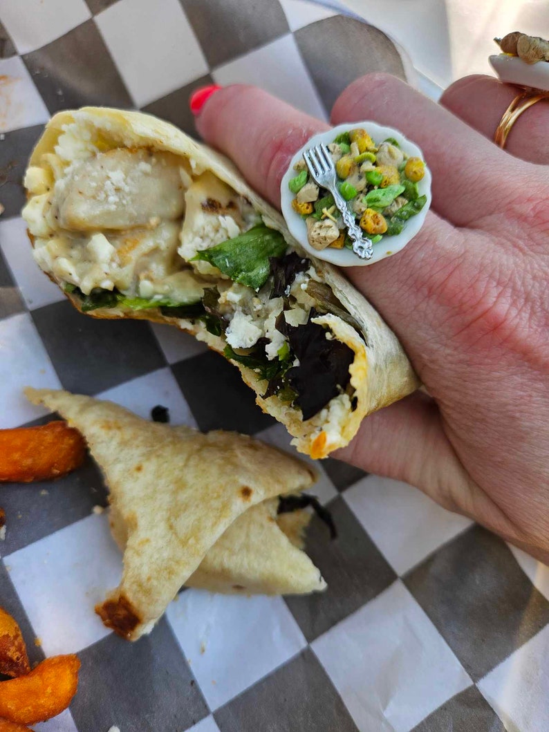 Caesar Salad Ring // Realistic Italian Food-themed Jewelry // Hand ...