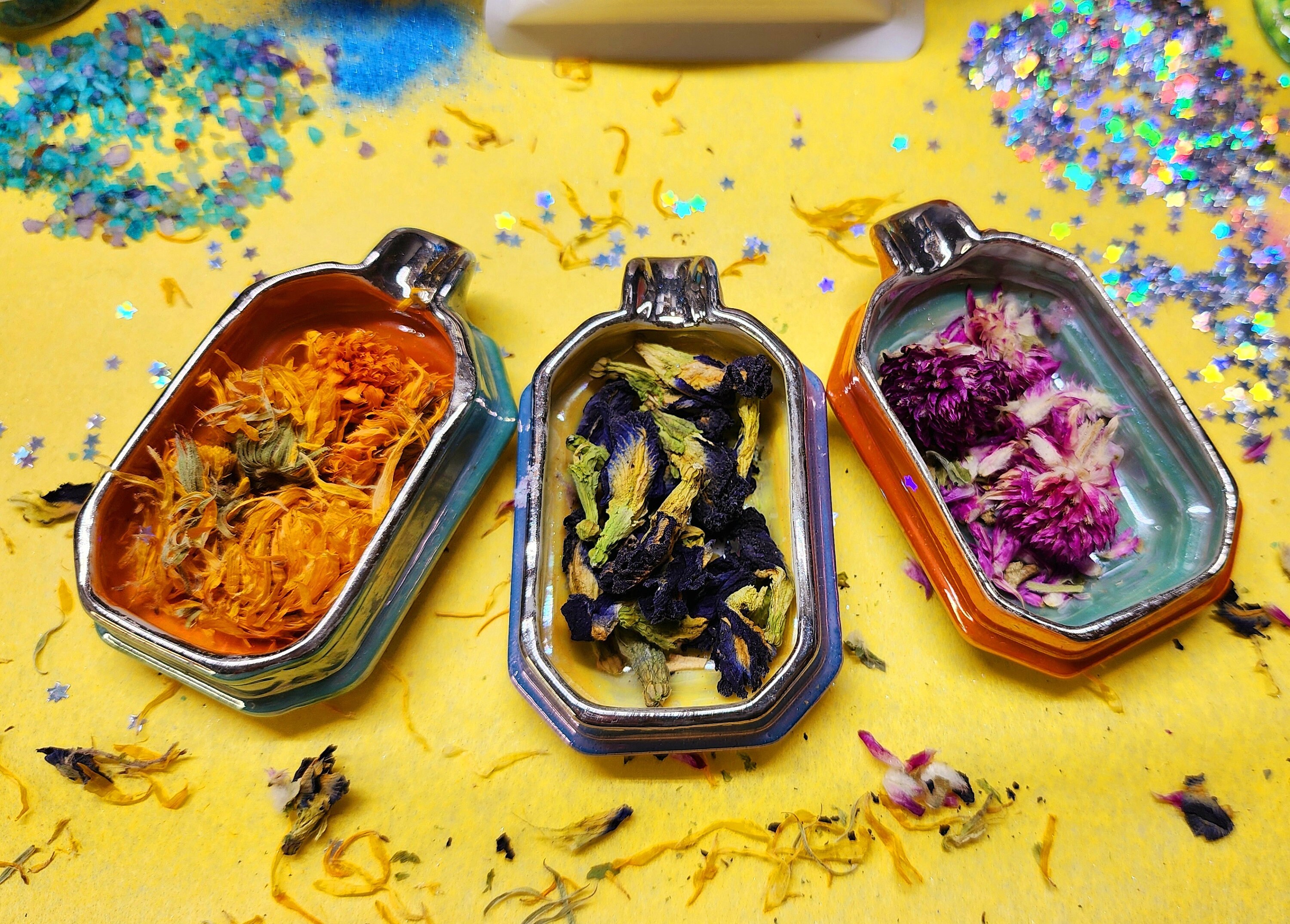 Cosmic Courage Mini Potion Kit: Shimmering Powders & Dried Flowers - Etsy