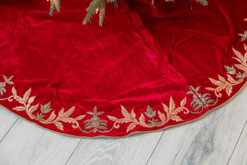 Standard Size Red Velvet Gold Embroidered Tree Skirt Christmas Holiday ...
