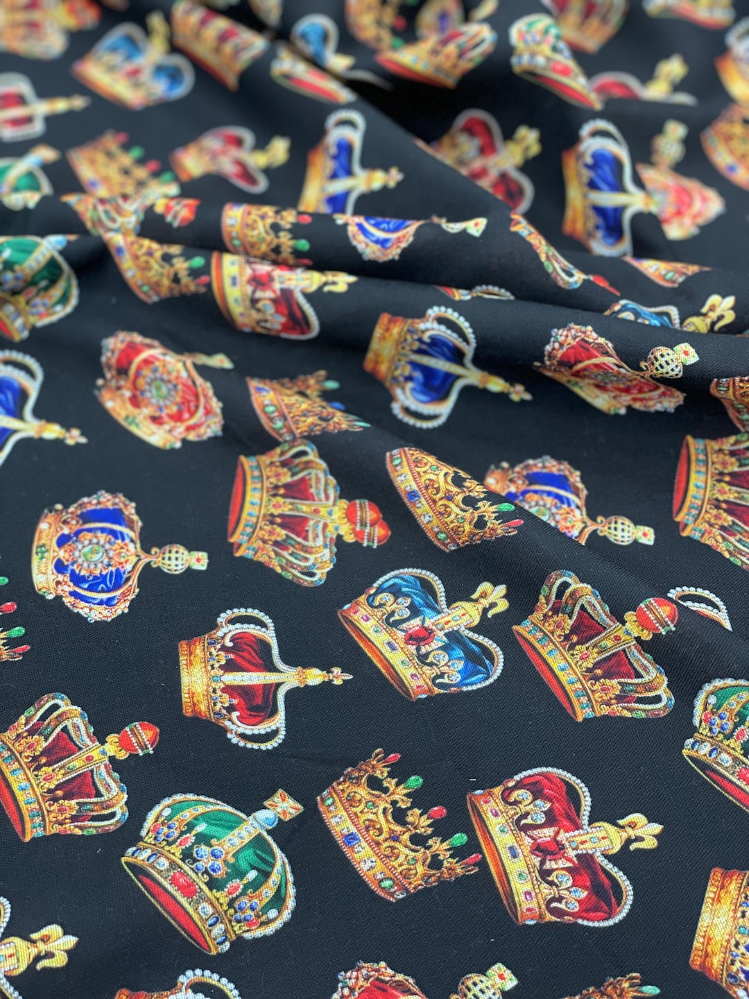 Crown Patterned Linen Fabric & Special Pattern - Printing on the ...