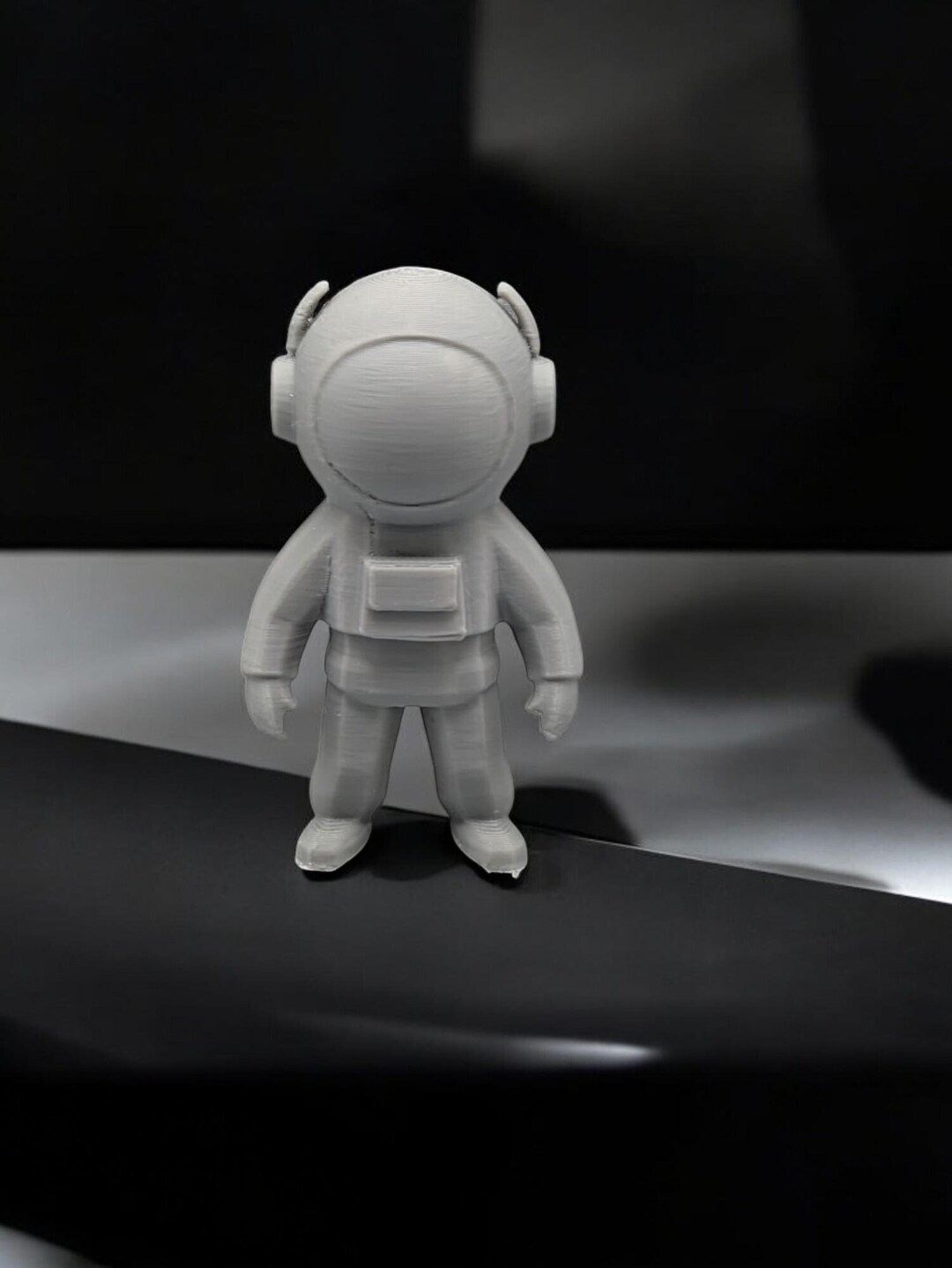 3D Printed Astronaut Figurine Space Collectible Desk Toy Astronaut ...