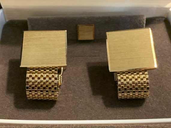 Classic Swank brushed gold tone square wraparound cuf… - Gem