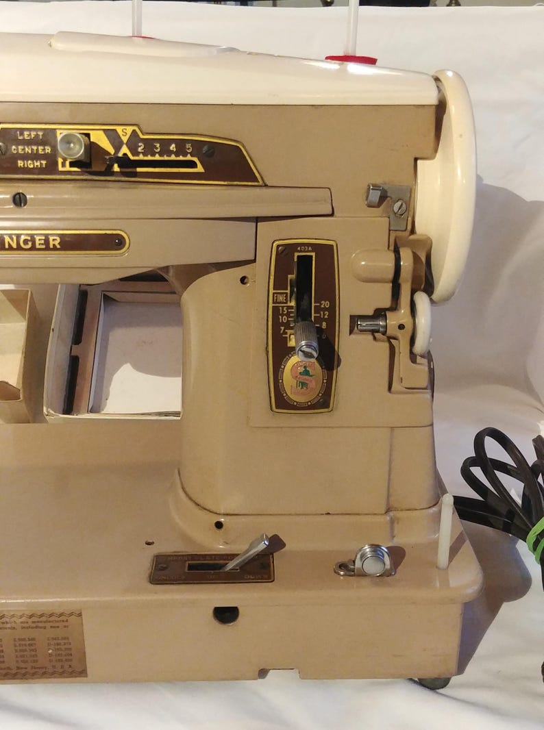 Singer 403A LBOW Slant-o-matic Sewing Machine With W/accessories Circa ...
