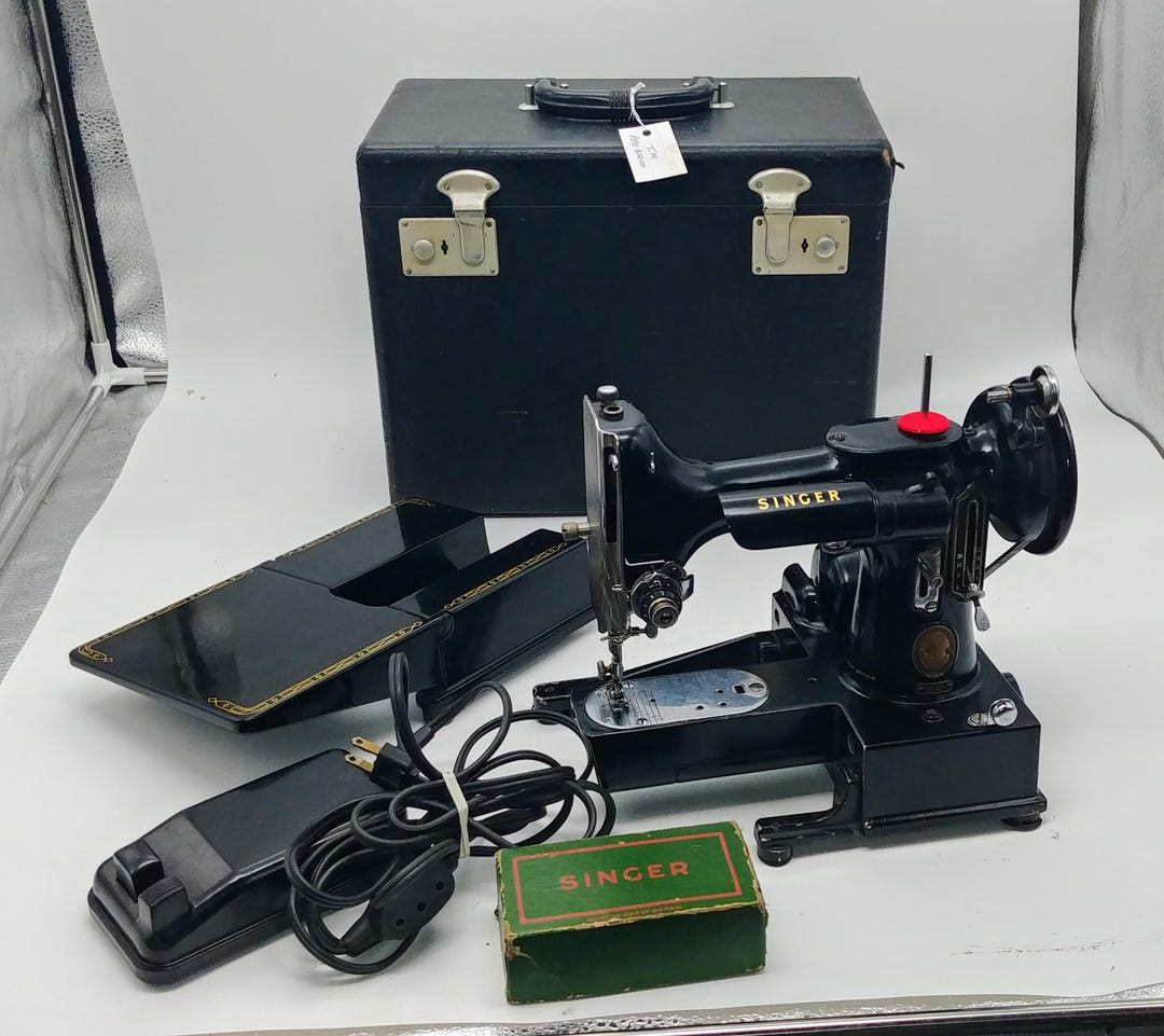 Singer 222K Featherweight With Case and Accessories 1954 - Etsy