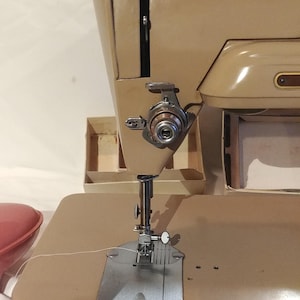 Singer 403A LBOW Slant-o-matic Sewing Machine With W/accessories Circa ...