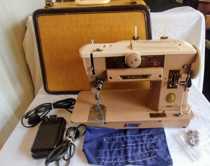 Singer 401A Slant-o-matic Sewing Machine LBOW With Case and Foot ...