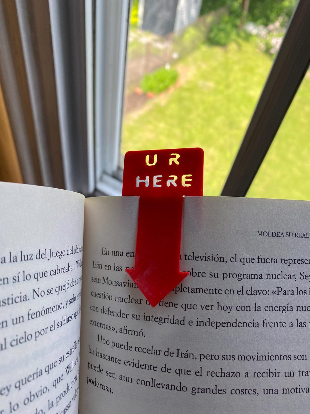 UR HERE Bookmarks – 4 Cute Arrow Page Markers, Fun Gift for Book Lovers ...