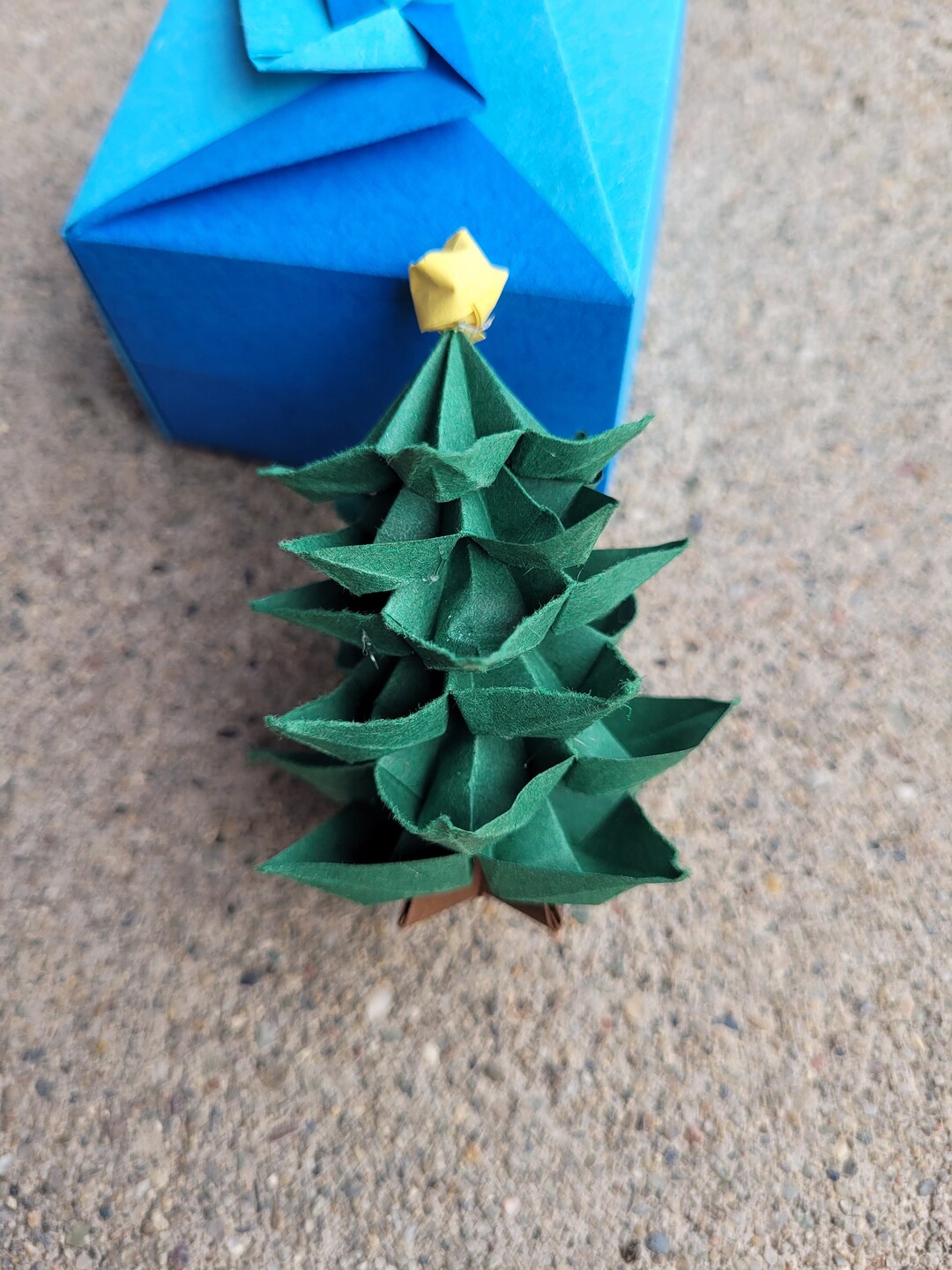 Origami Paper Christmas Tree Green, Handmade, 2 Inches Tall, - Etsy