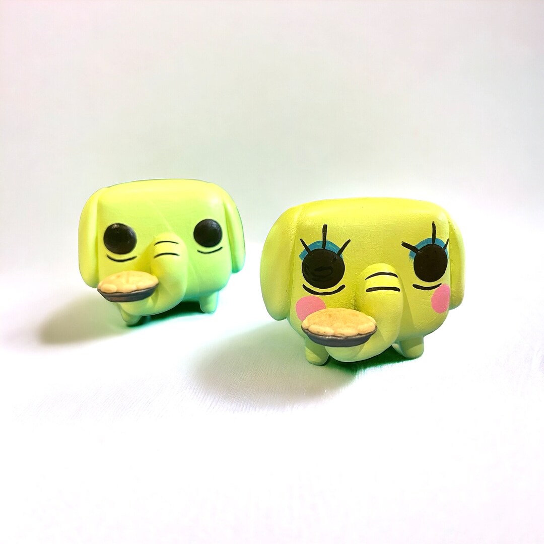 Made to Order Handpainted 3D Printed Adventure Elephant With Apple Pie ...