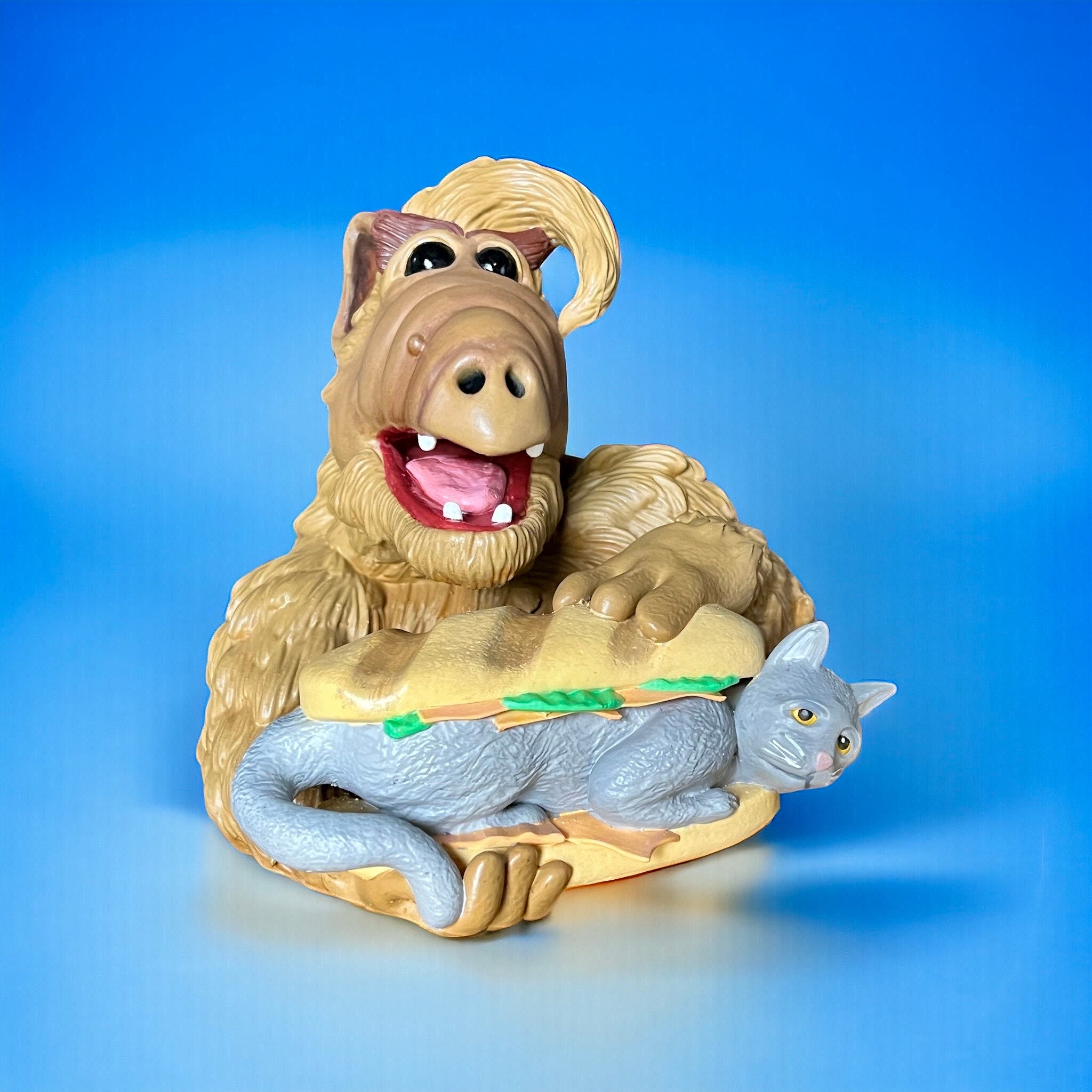 Made to Order Handpainted 3D Printed Alien Eating a Cat Sandwich - Etsy