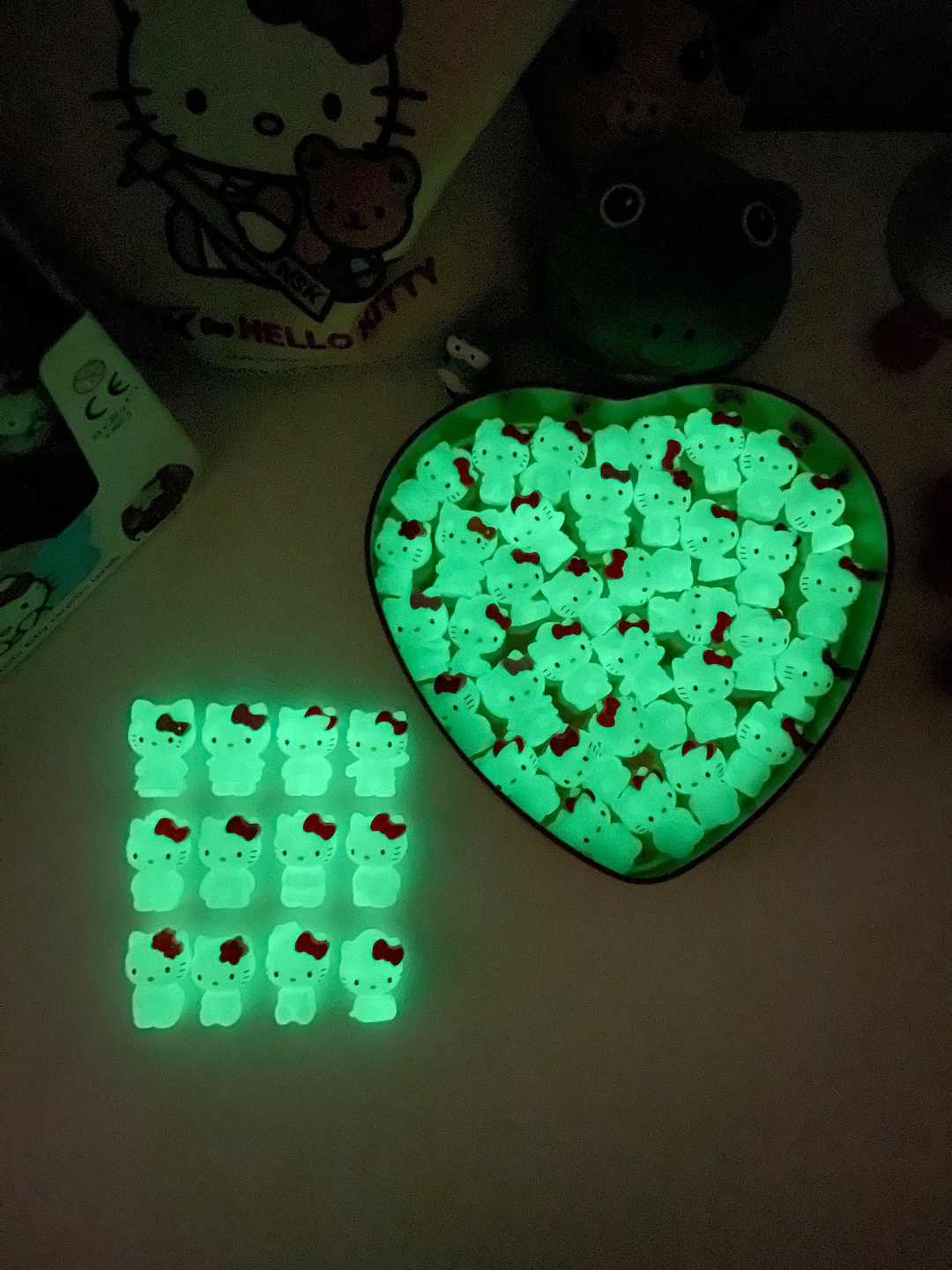 Glow in the Dark Hello Kitty Minifigures, Sanrio Cute Kitty Gift, Hello ...