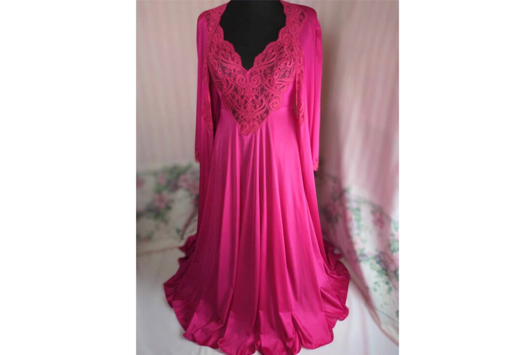 Vintage Olga Nightgown & Robe Plus Size Peignoir Set Lace - Etsy