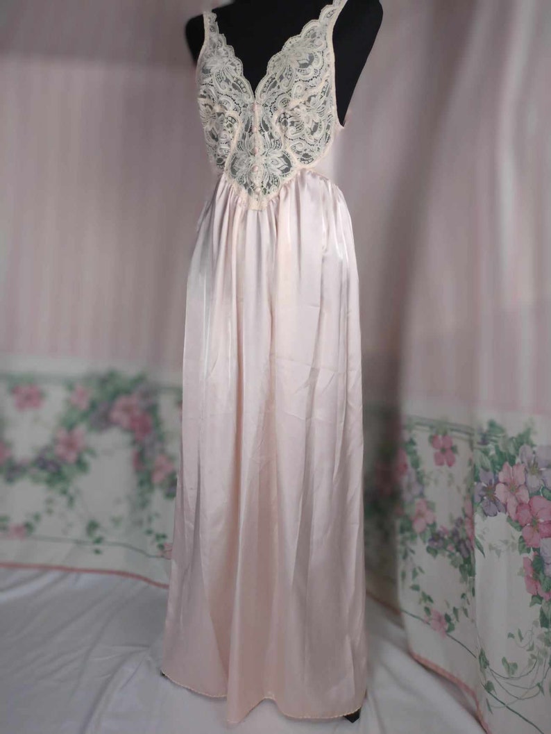 M Vintage Olga Nightgown And Robe Set Pink Satin W Ivory Lace Trim Etsy