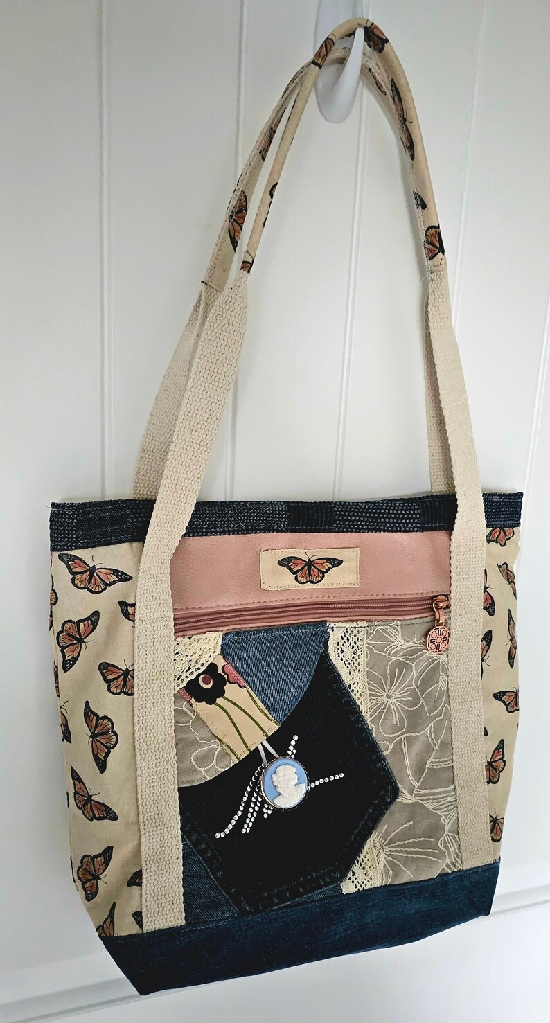 Spacious Tote Bag, Cozy & Charming Tote Bag, Multi Purpose Bag, Elegant ...