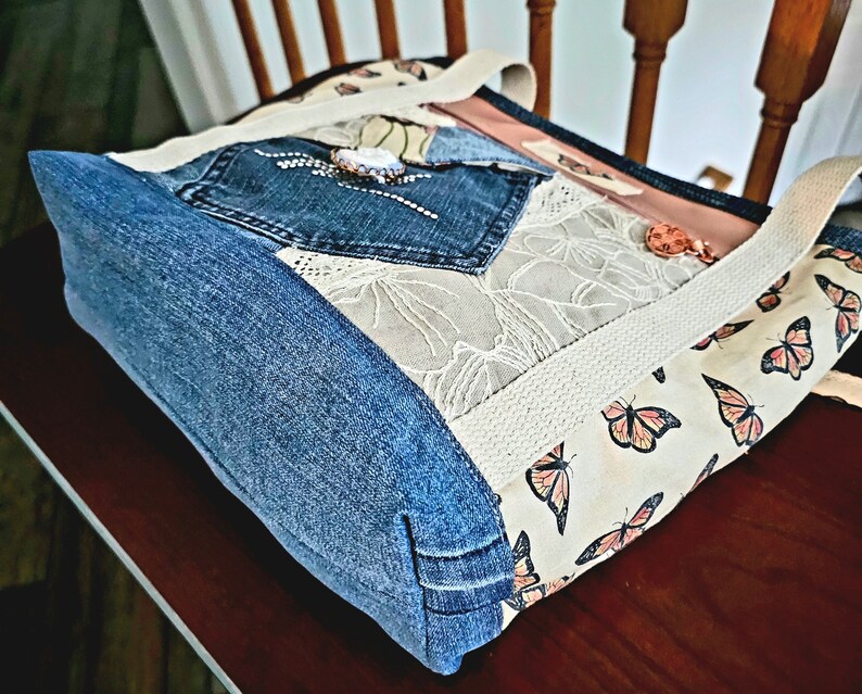 Spacious Tote Bag, Cozy & Charming Tote Bag, Multi Purpose Bag, Elegant ...