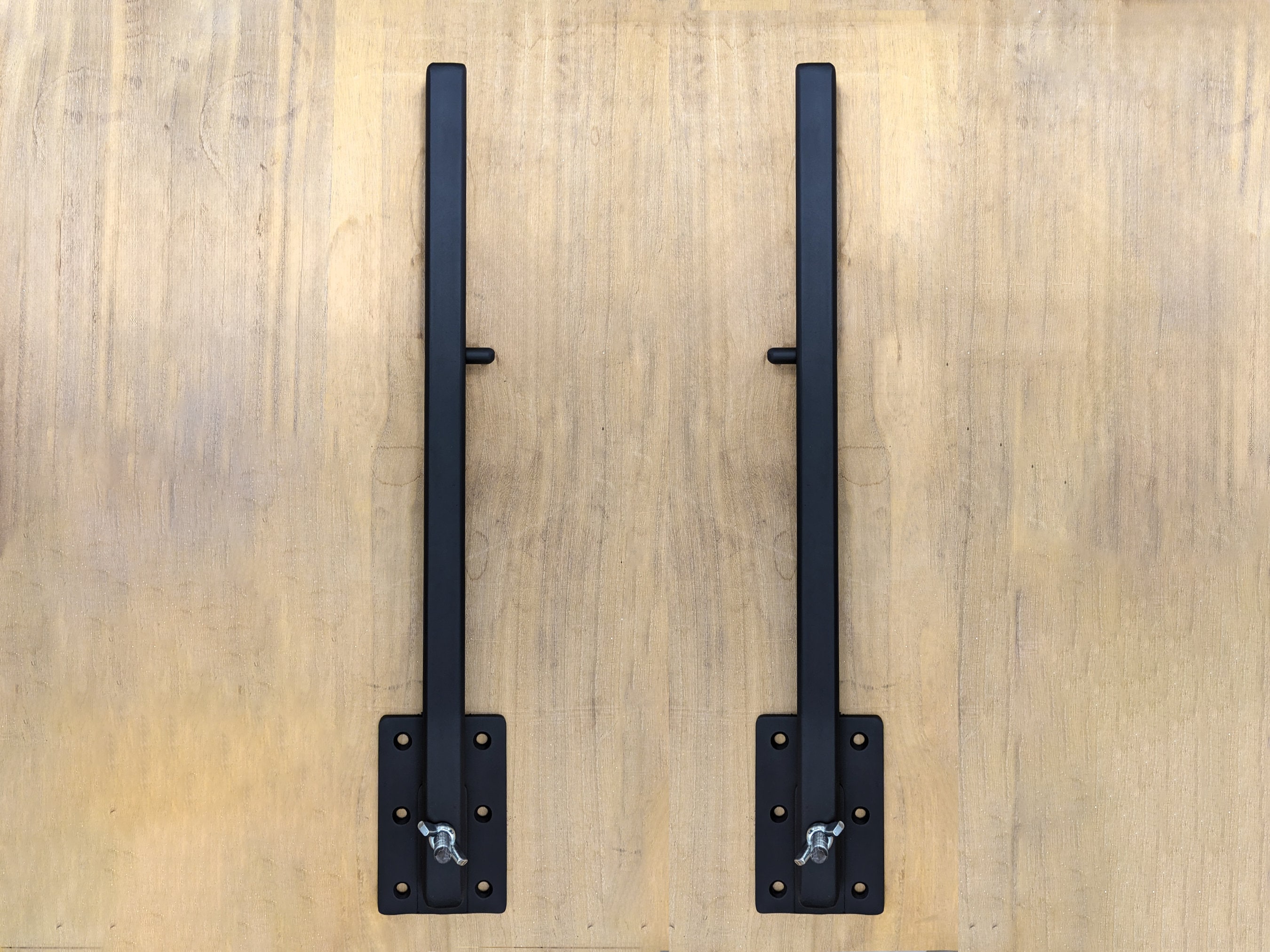 Adjustable Swiveling Arms for Extendable Dining Tables - Space-saving ...