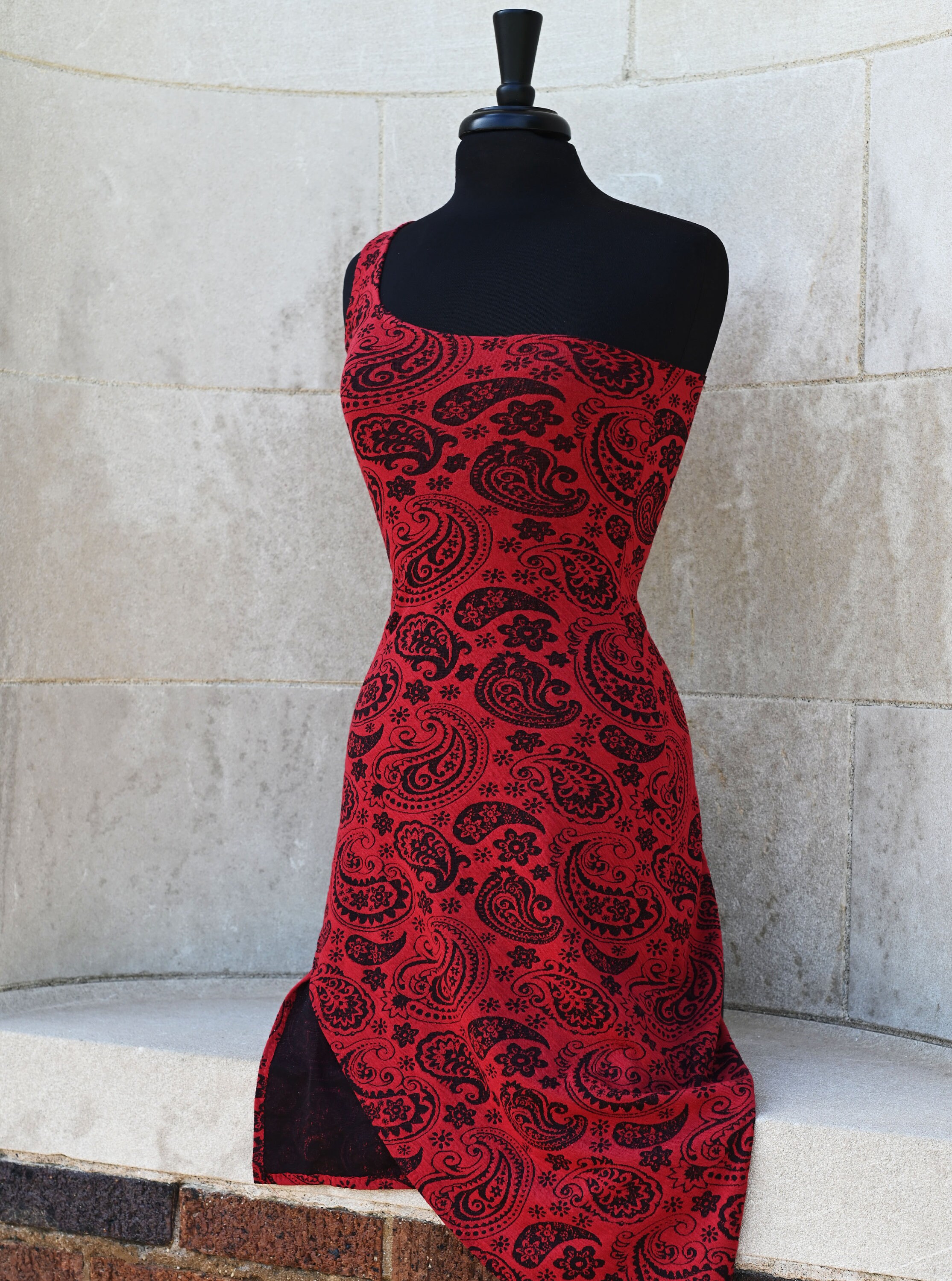 Red Paisley Milan Summer Dress Polyester Rayon Blend MIDI Summer ...